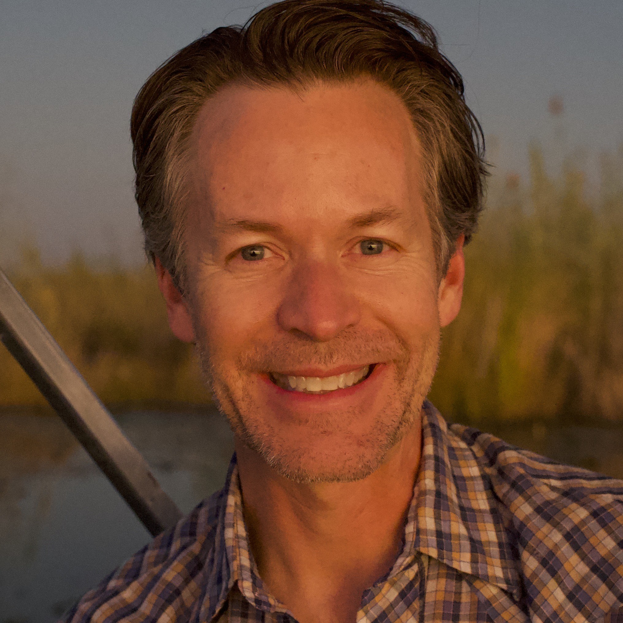 Steve Hall - Hoja Nueva