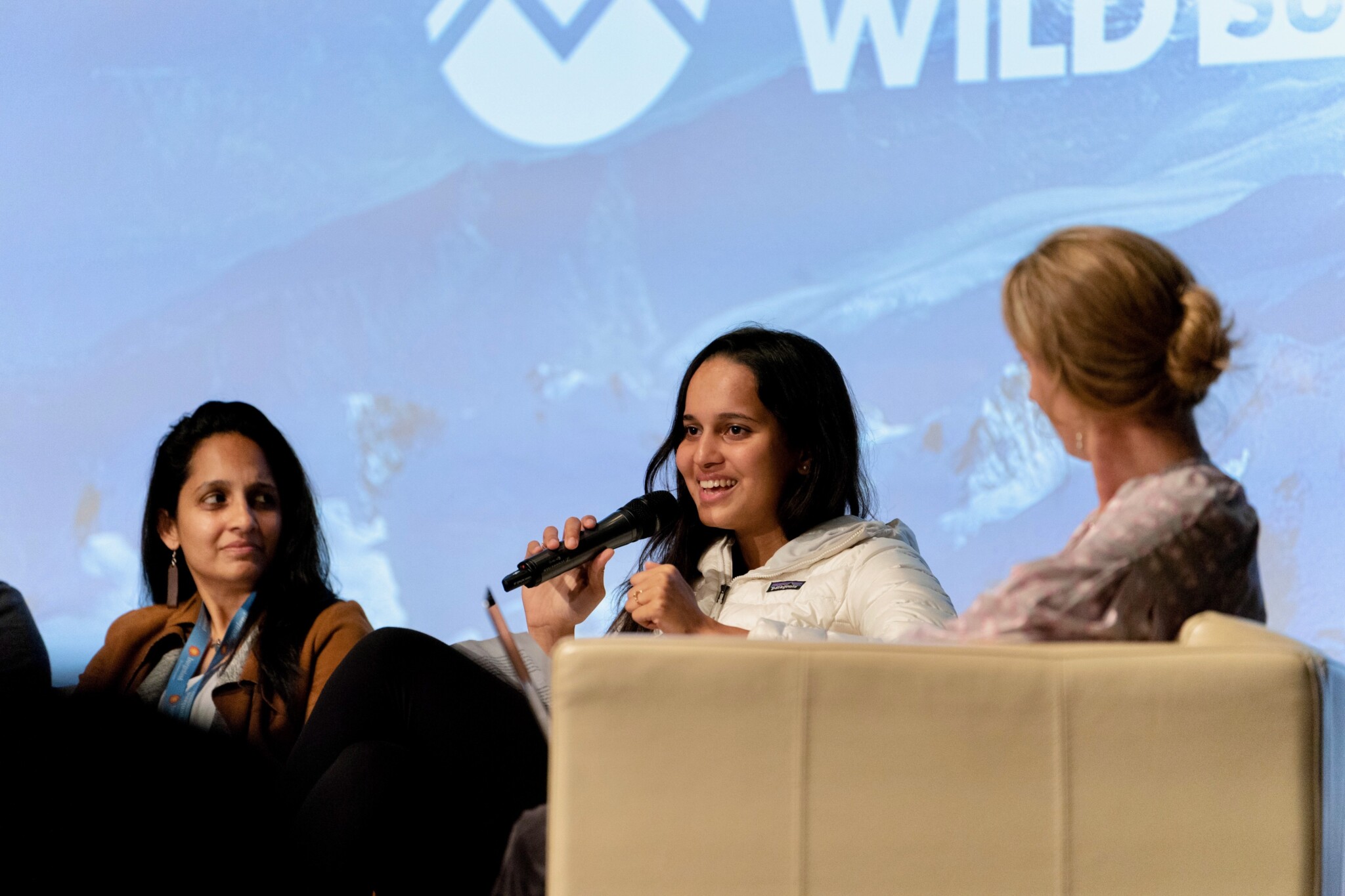 News & Events - Hoja Nueva